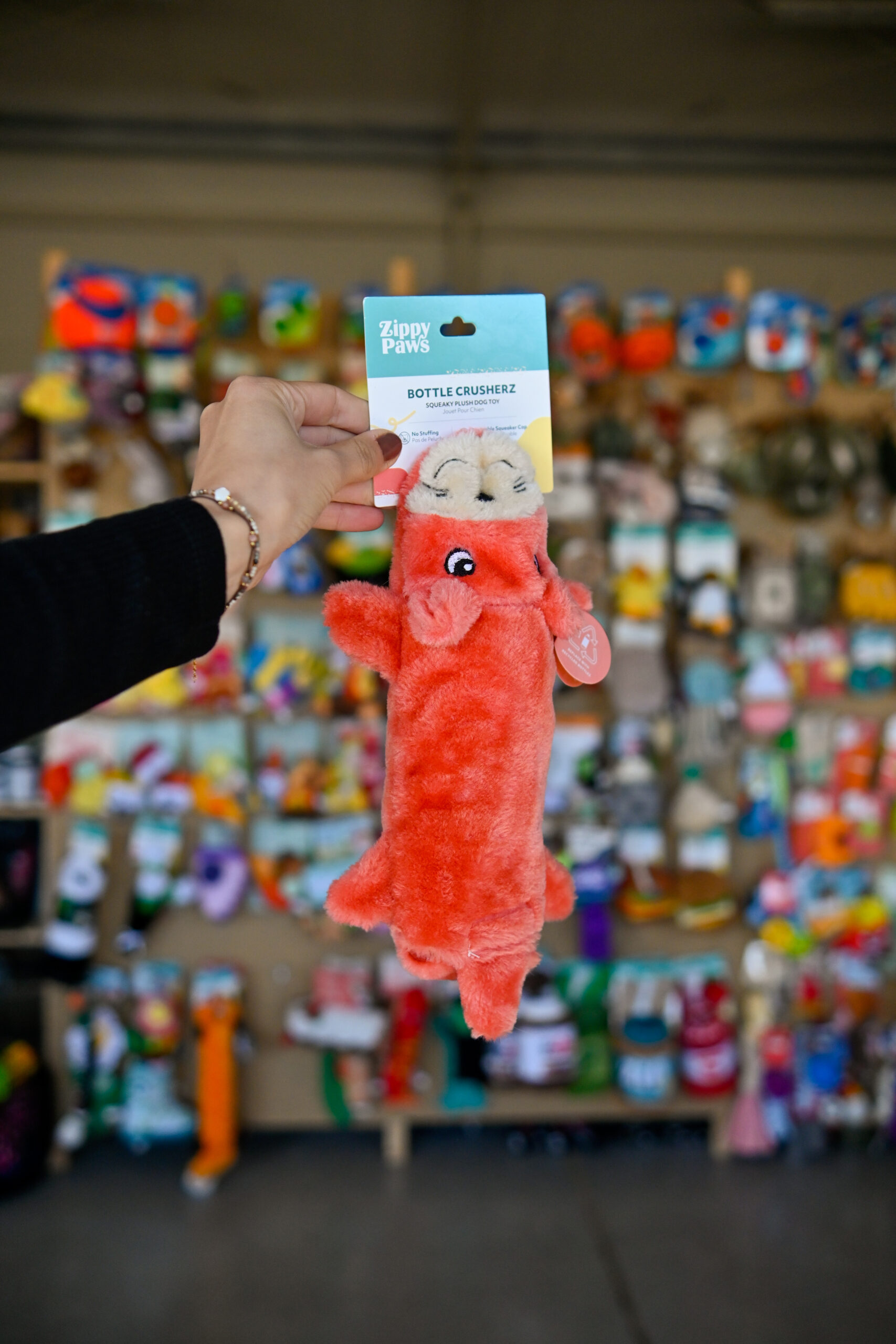ZIPPY PAWS pluszowa trzaskająca wydra – zabawka dla psa – Psysmak